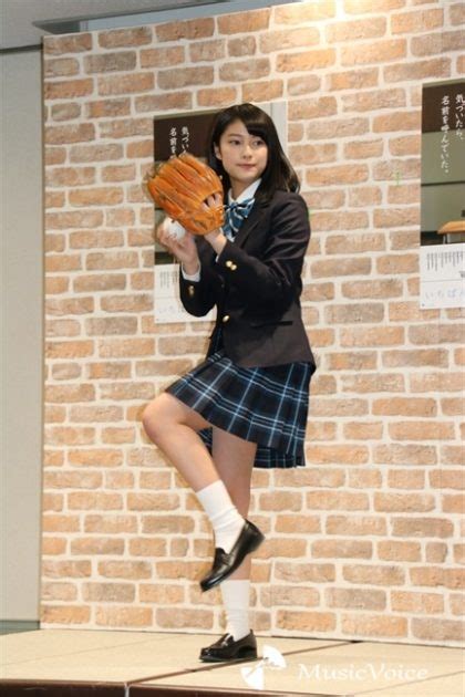 キャッチボールも披露した玉田志織