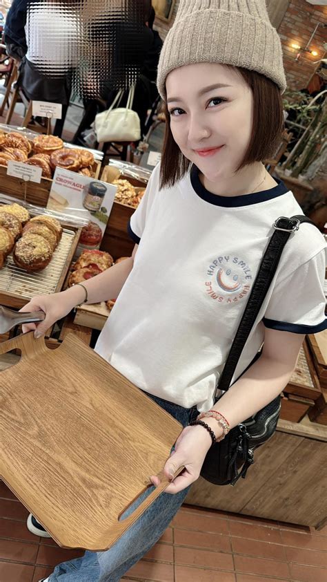 M闆娘 M闆娘 Added A New Photo