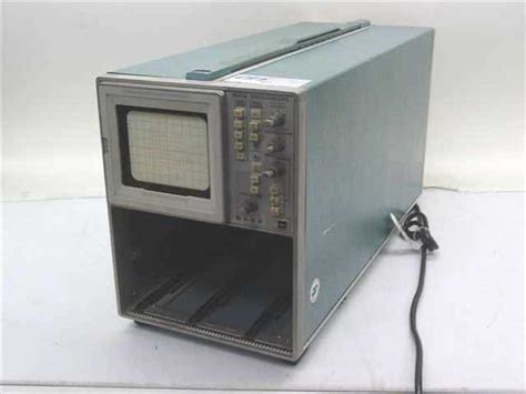 Tektronix 7623a Oscilloscope Mainframe No Plug Ins No Power As Is