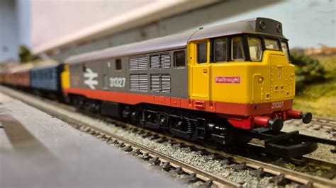 Lima Class 31 Railfreight 31327 Solo Running Youtube