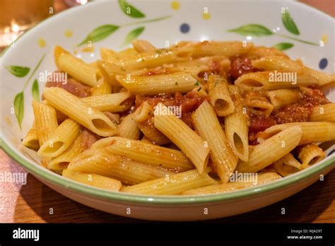 Alfredo Sauce Penne Pasta Hi Res Stock Photography And Images Alamy