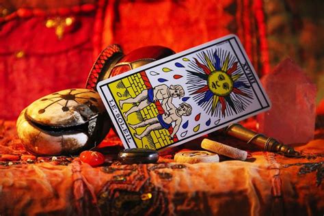 Untuk Masalah Asmara Ini Penjelasan Tentang Arti Kartu Tarot The Hermit Portal Purwokerto