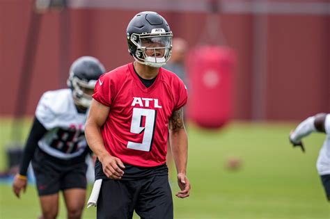 Examining Falcons Starting Lineups On Preseason Depth Chart