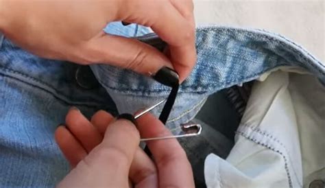 Testing Out A Quick Hack For Jeans That Are Too Big Upstyle
