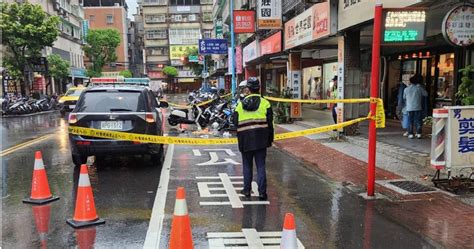 影趙少康致詞遭鬧場！男突襲「黨外在野大聯盟」喊賣台 他一句話嗆爆