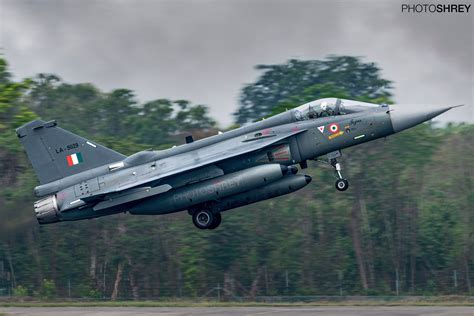 Indian Air Force Hal Tejas Mk1 Light Combat Aircraft Rindiandefense