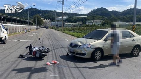 台中嚴重車禍！汽、機車閃燈路口碰撞 男騎士命危轉icu