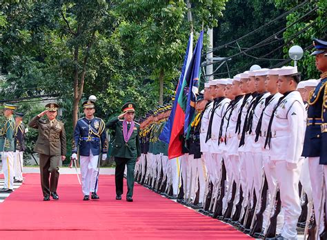 Đại Tướng Phan Văn Giang Hội đàm Với Bộ Trưởng Bộ Quốc Phòng Phi Líp