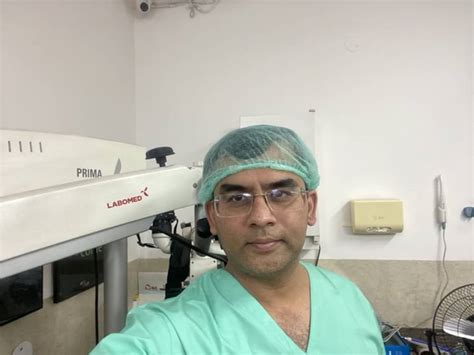 Dr Prof Rachit Walia Book Appointment Consult Online View Fees