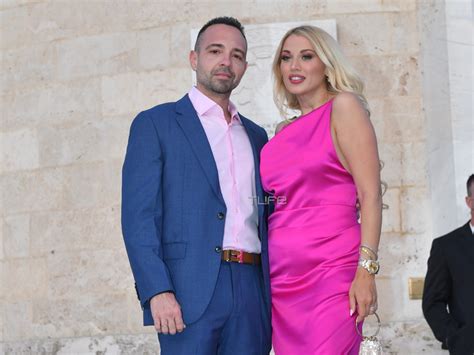Κωνσταντίνα Σπυροπούλου Με τον σύζυγό της στην βάπτιση του γιου της