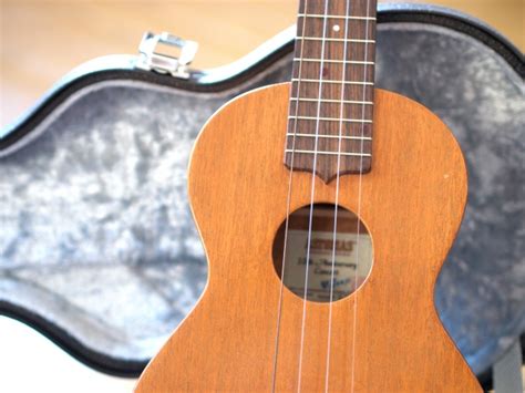 1分で終わるウクレレのチューニング｜正しい音合わせが身につく方法とは？ 1分で終わるウクレレのチューニング｜正しい音合わせが身につく方法と