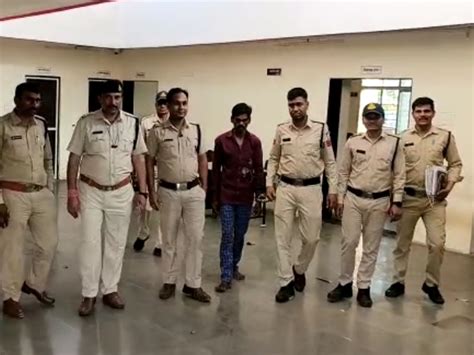The Police Of 2 Police Stations Caught The Accused She Was Stabbed To