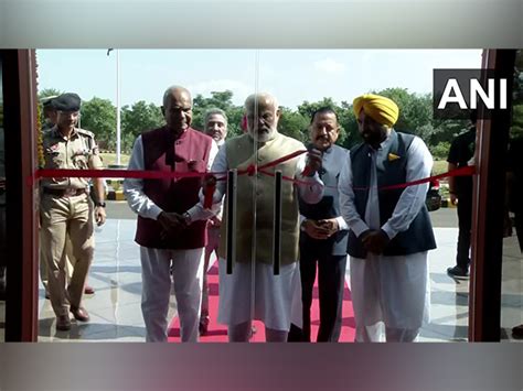 PM Modi Inaugurates Homi Bhabha Cancer Hospital And Research Centre In