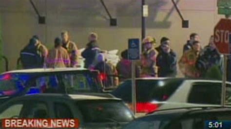 3 Dead In Oregon Mall Shooting Cnn
