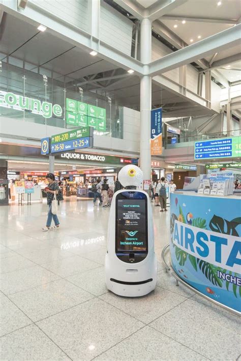 Airstar A Passenger Aiding Robot At Incheon International Airport