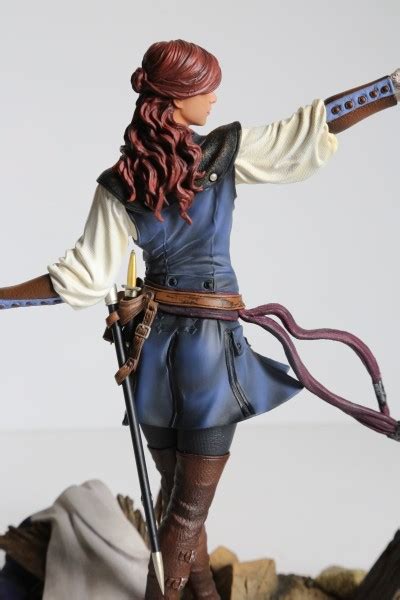 Assassins Creed Unity Statue Elise The Fiery Templar
