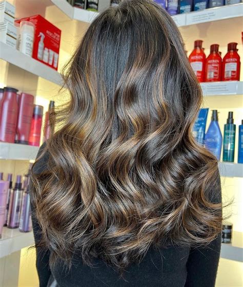 25 Brown Hair With Highlights That Upgrade Your Everyday Look