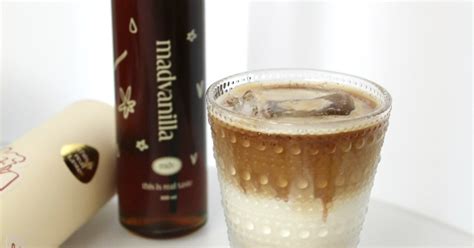 카페 바닐라라떼 만들기 아이스 바닐라라떼