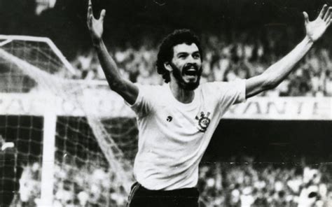 Os 10 Maiores Jogadores Da História Do Corinthians Futebol 365 Dias