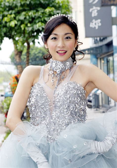 曾拍戏被男演员扇成脑震荡，如今41岁还未嫁 搜狐大视野 搜狐新闻