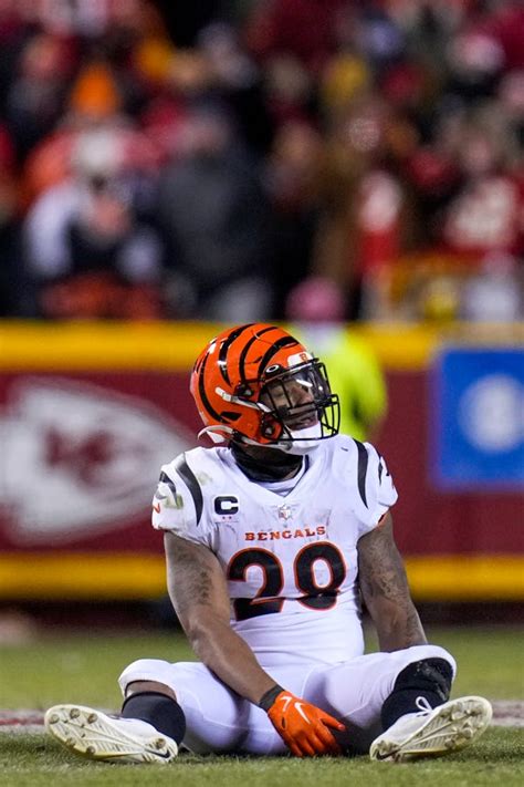 Joe Mixon Arrest Warrant Agent Says Charge Will Be Dropped