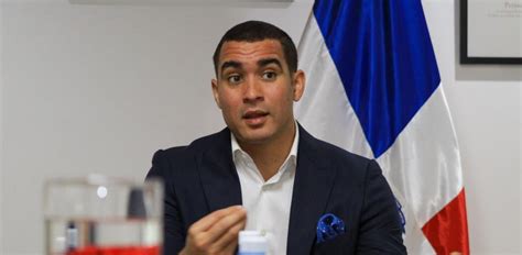 José Julio Gómez Presenta Carta De Estilo Y Envía Mensaje En Mandarín