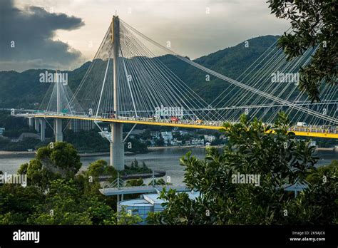 The Ting Kau Bridge Connects Hong Kong S Airport And Container
