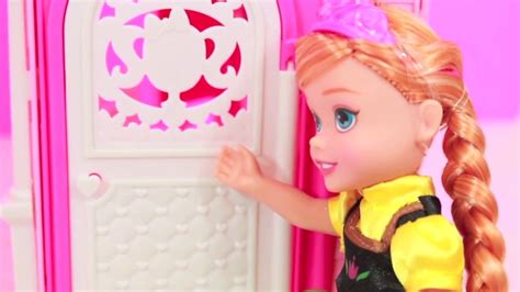 Frozen Young Elsa Anna Want To Build A Snowman Youtube