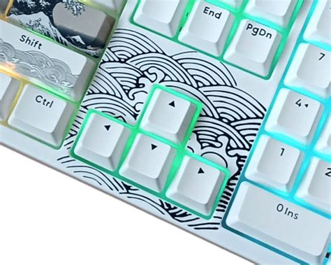 V100k7 Rgb White Great Wave Keyboard