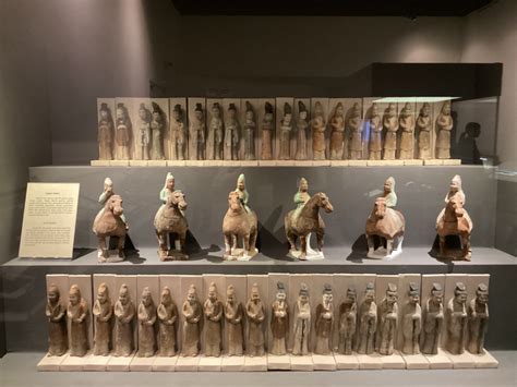 “ХАРХОРУМ МУЗЕЙ” БОЛОН ЭРДЭНЭЗУУГИЙН ҮЗЭГЧДИЙГ НЭГ УРСГАЛТАЙ БОЛГОХ АЖЛЫГ ЭХЛҮҮЛЖЭЭ Show