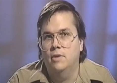Mark David Chapman Criminal Biography Age And Married Life