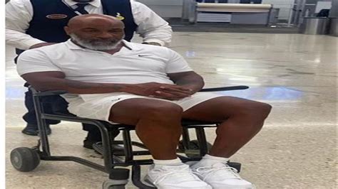 ظهر على كرسي متحرك ما هو المرض الذي يعاني منه مايك تايسون؟ مصراوى