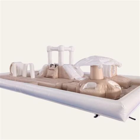 Customizable White And Beige Splash Pad Bouncy Castle For Water Park