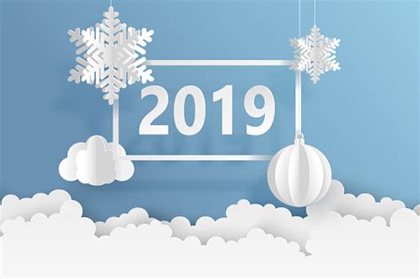 체적 종이 눈송이와 크리스마스 공을 추상적인 배경 화이트 3d 눈송이 그리고 훈장 2019 새 해 카드 템플릿입니다 겨울 종이