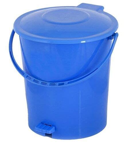 Plastic Pedal Bin At 70 00 Inr At Best Price In Pune Maharashtra Hk Mart