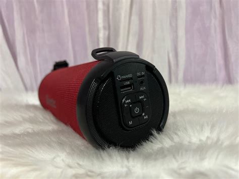 Silvertec Bluetooth Speaker Red Pre Loved Audio Soundbars