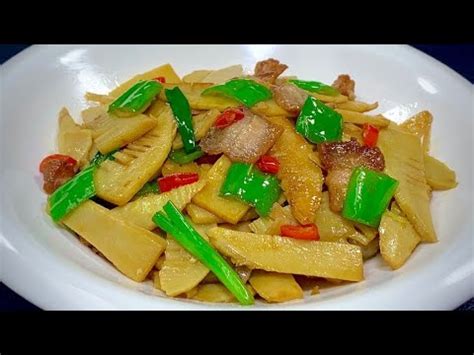 春筍怎樣做不麻嘴是直接下鍋炒還是焯水廚師長分享做法美味阿光廚房 春筍 春筍做法 YouTube
