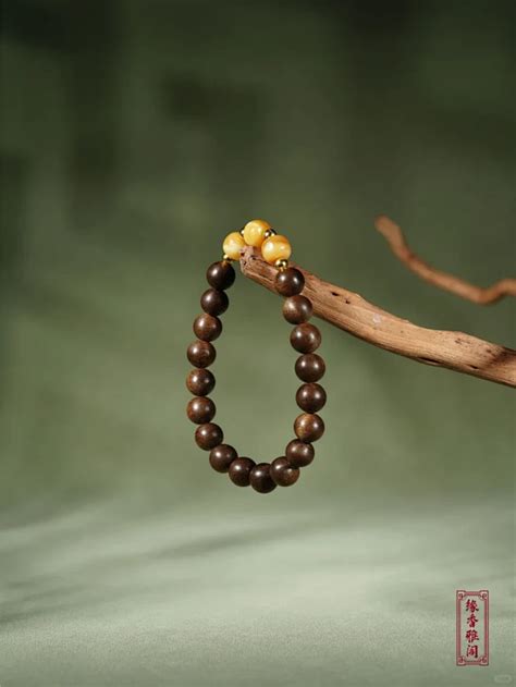 被蜜蜡 沉香的高级感拿捏了太爱了 小红书 花瓣网