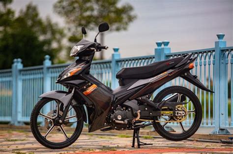 Hitam Manis Modifikasi Motor Yamaha Jupiter MX 135 Mesin Jadi Injeksi