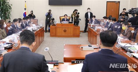 여야 가업상속공제 확대 이견상속세법 개정 논의 보류