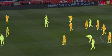 Using Sam For The Prediction Of Segmentations On The Kaggle Football