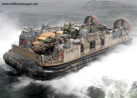 The Landing Craft Air Cushion Lcac A Military Photo And Video Website