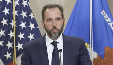 Doj Disinterest In Dems Classified Docs Is The Only Defense Trump Needs