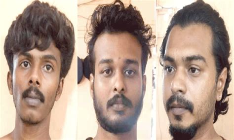 ക ട മ്പ ഴി പ്പു റ ത്ത് ര ണ്ടു പേ ർ ക്ക് വെ ട്ടേ റ്റ സം ഭ വം മൂ ന്നു പേ