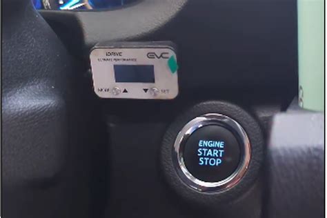Foto Fenomena Pemasangan Throttle Controller Di Mobil