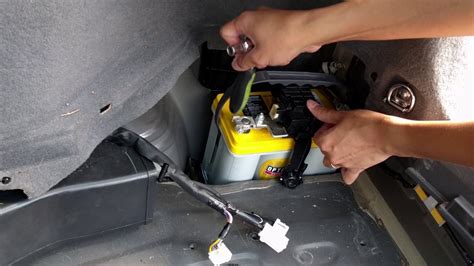 Prius Hybrid Battery Fuse Location