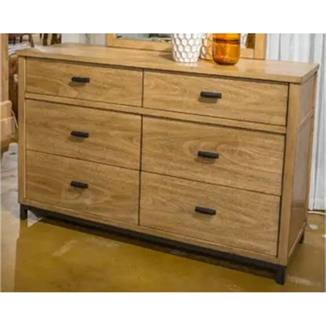 B622 31 Ashley Furniture Tomtyn Bedroom Furniture Dresser