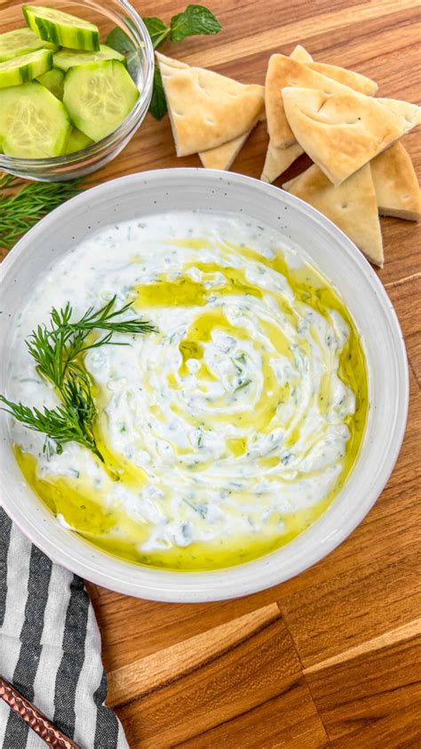 The Ultimate Tzatziki Sauce Recipe Ranas Recipe
