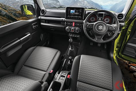 “オシャグリーン”の新型「ジムニー5ドア」初公開！ 待望の“スズキsuv”販売地域拡大へ！ 特別色追加で第4四半期までに南アに投入（くるまの