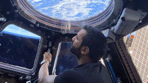 سلطان النيادي أحمد الله على نعمة الإمارات التي حولت أحلامنا إلى نجاحات